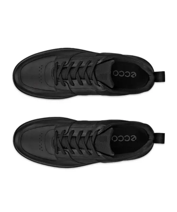 Ecco Laced Sneakers