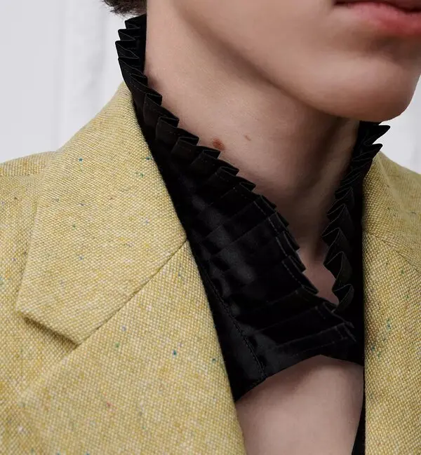 Dior Pleated Collar