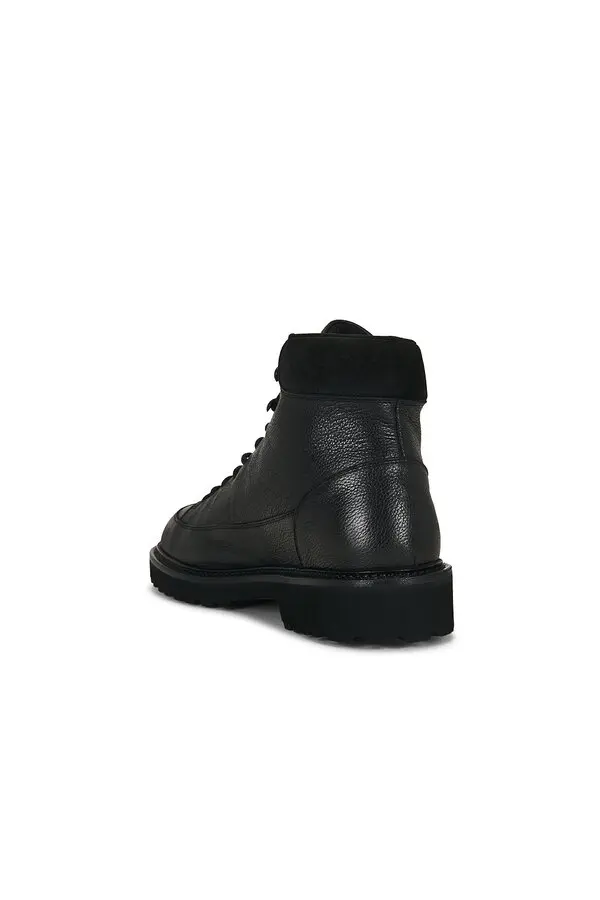 COMMON PROJECTS Leather Hiker Boot Piuma