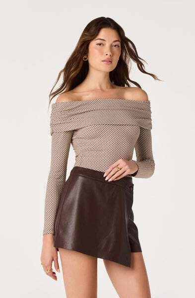 Astr The Label Oaklee Faux Leather Skort