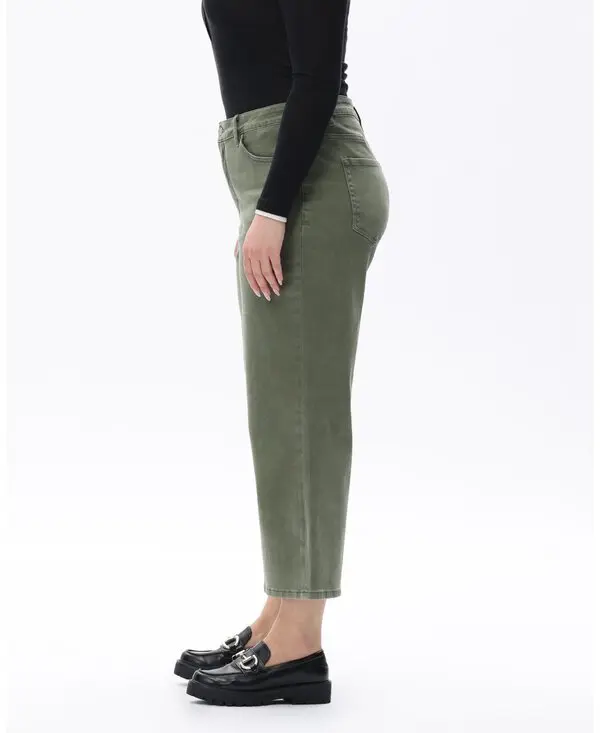 BAYEAS Mid Rise Stretch Straight Leg Jeans