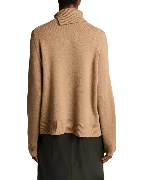 Vince Wool & Cashmere Turtleneck Sweater With Slits - Camel