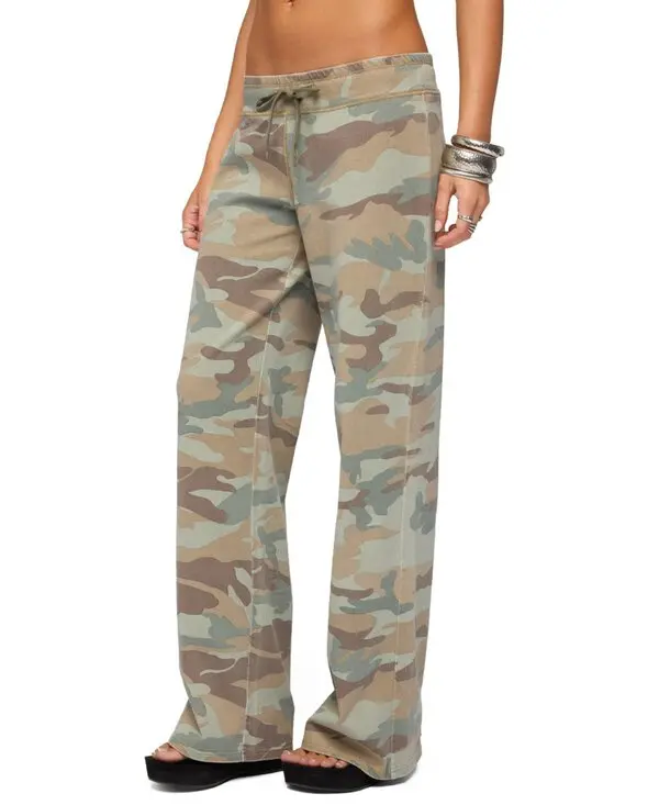 EDIKTED Kenan Straight Leg Camouflage Sweatpants