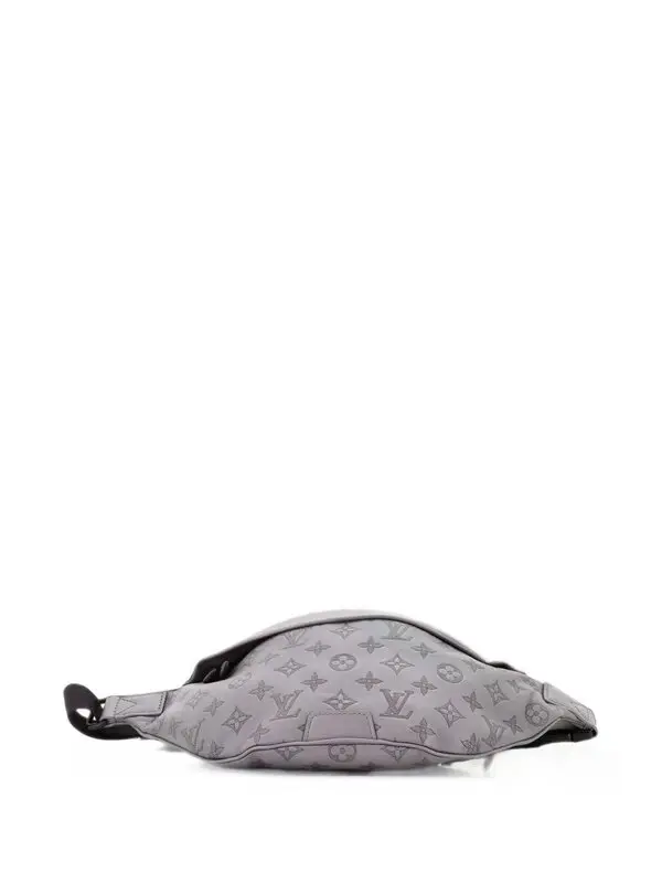 LOUIS VUITTON Discovery Bumbag Monogram Shadow Leather Pm Belt Bag - Grey