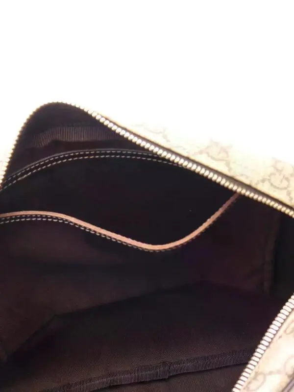 Gucci Gg Supreme Monogram Shoulder Bag