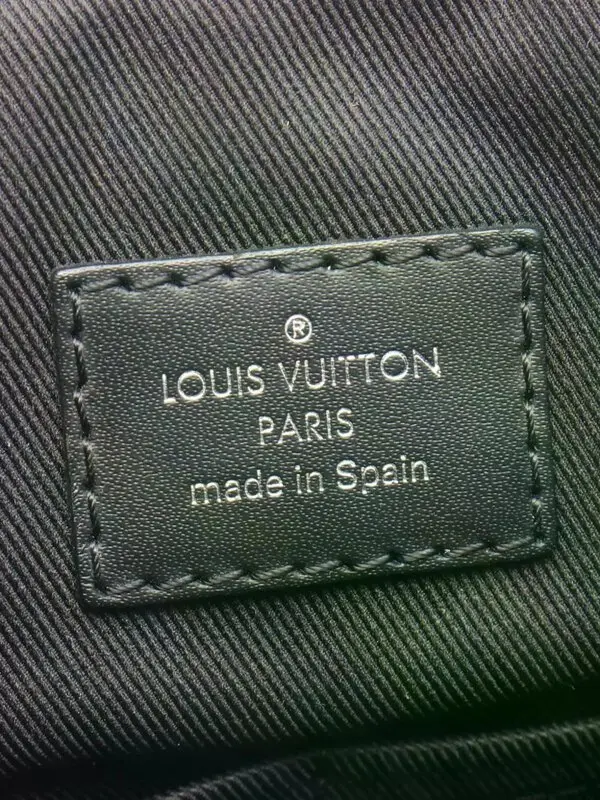 LOUIS VUITTON Damier Graphite District Mm Crossbody Bag - Black
