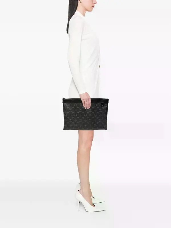 LOUIS VUITTON 2019 Monogram Eclipse Discovery Pochette Gm Clutch Bag