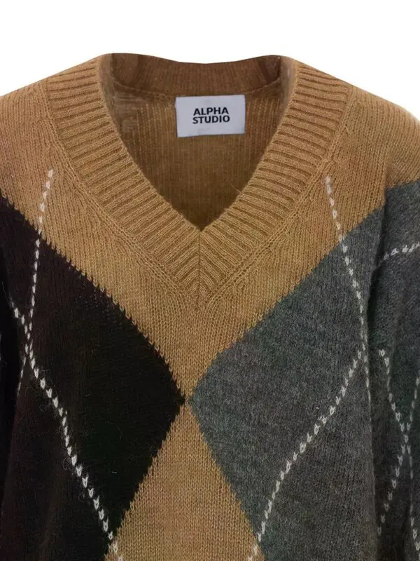 Alpha Studio Argyle V-neck Sweater