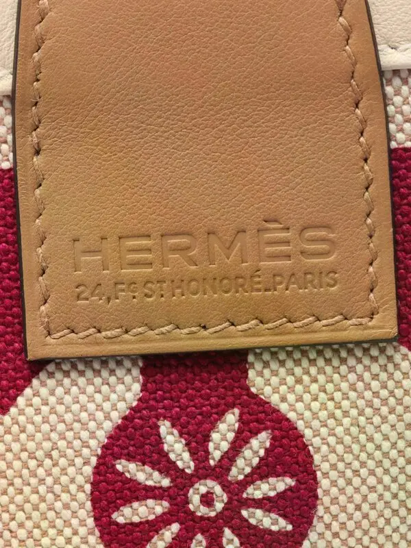 Hermès Toile Steeple 25 Handbag - Neutrals