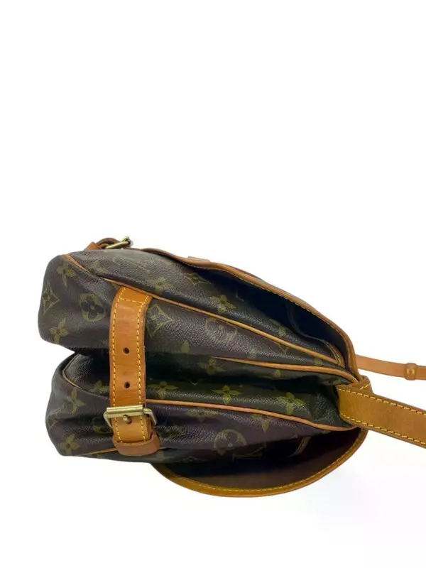 LOUIS VUITTON 1995 Monogram Saumur 30 Crossbody Bag