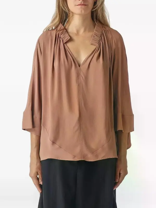 MEIMEIJ Gathered V-neck Blouse