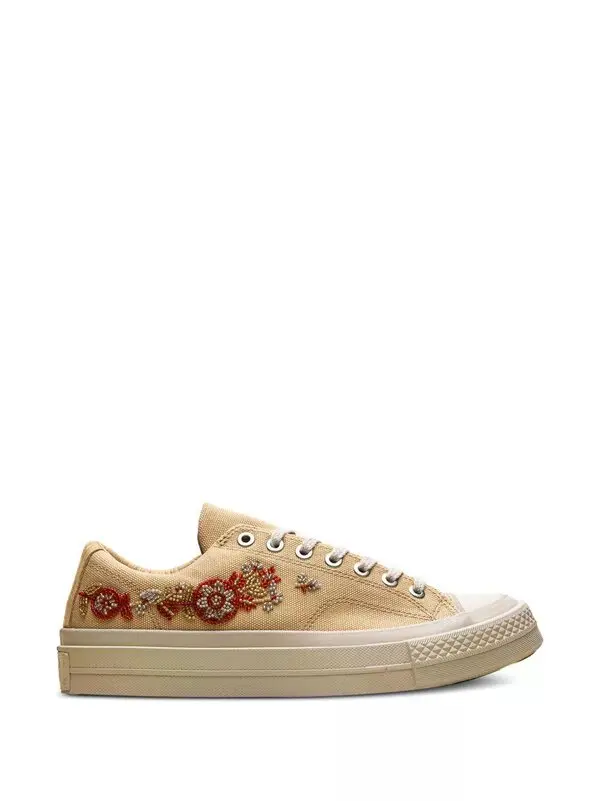 CONVERSE Chuck Taylor Sneakers