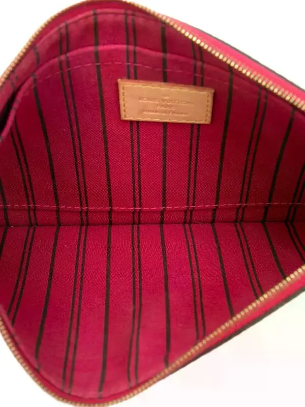LOUIS VUITTON Monogram Neverfull Mm Pouch