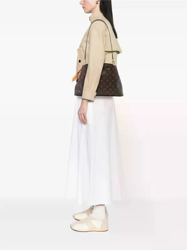 LOUIS VUITTON 2017 Monogram Montaigne Mm Satchel
