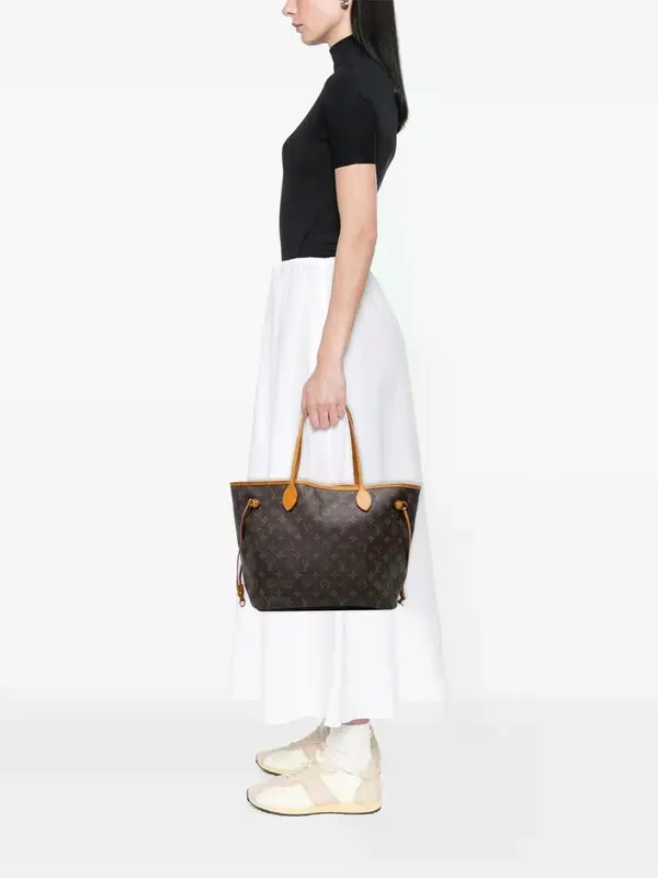 LOUIS VUITTON Monogram Neverfull Mm Tote Bag - Brown