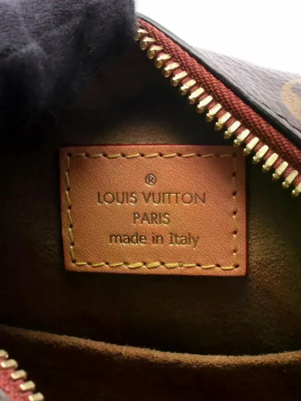 LOUIS VUITTON Boite Chapeau Souple Monogram Shoulder Bag