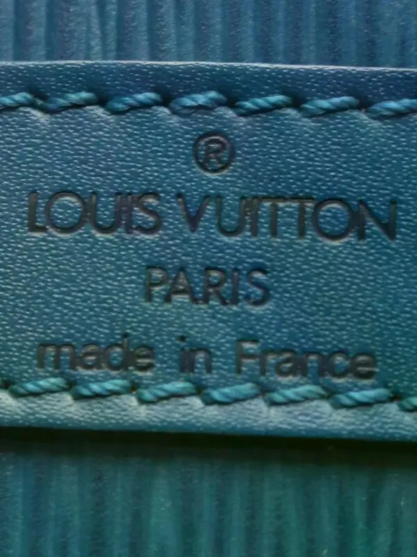 LOUIS VUITTON 1995 Epi Petit Noe Bucket Bag