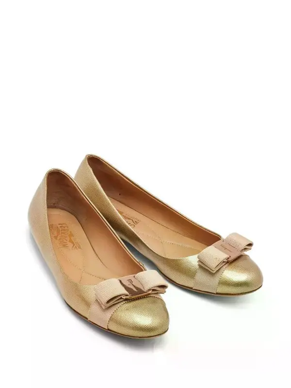 FERRAGAMO Vara Bow Ballet Flats - Gold