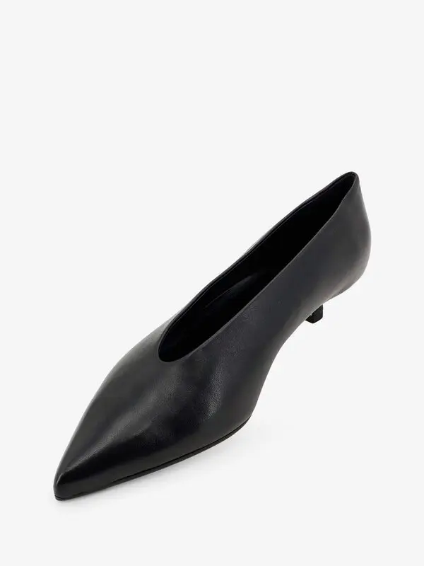 AeydĒ Clara Leather Decollete