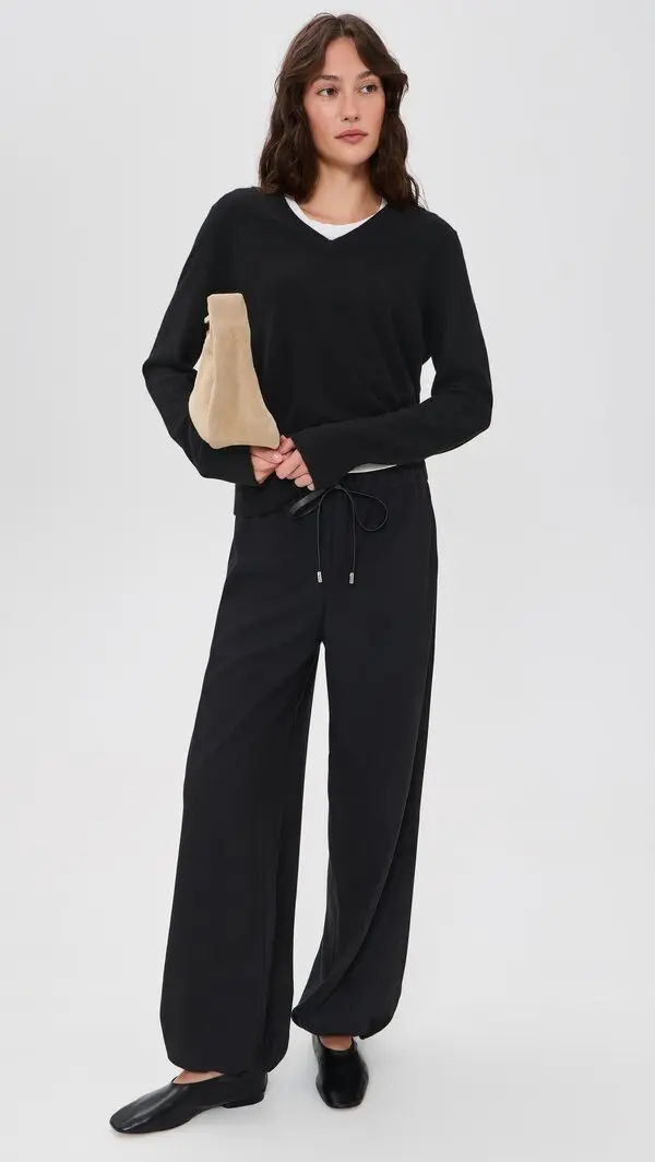 Vince Classic V Neck Sweater - Black