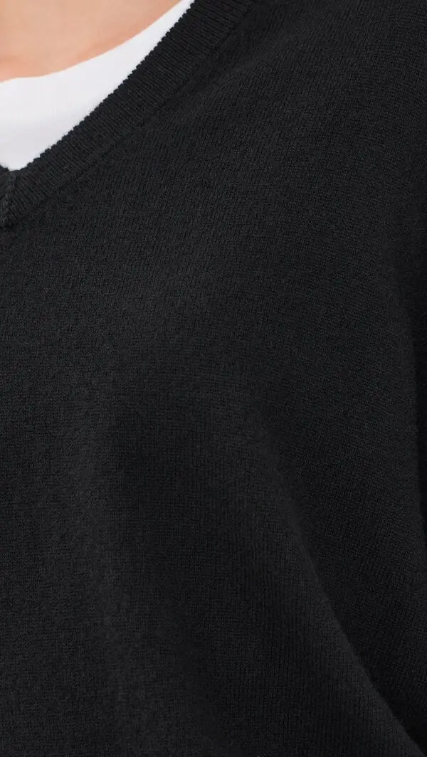 Vince Classic V Neck Sweater - Black