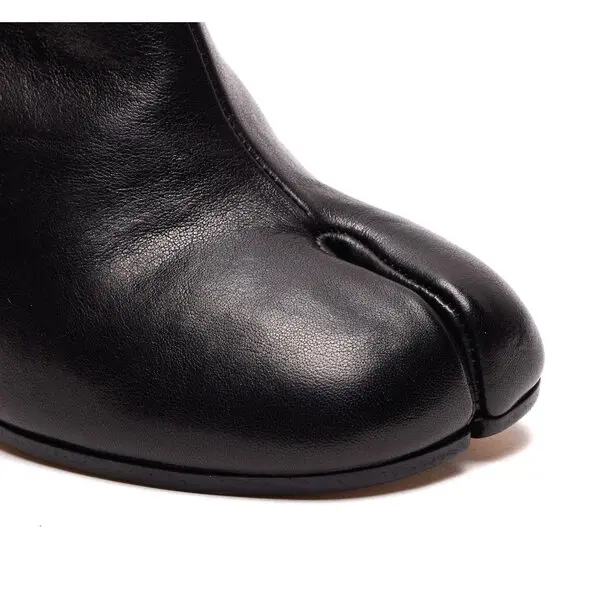 MAISON MARGIELA Tabi Booties - Black