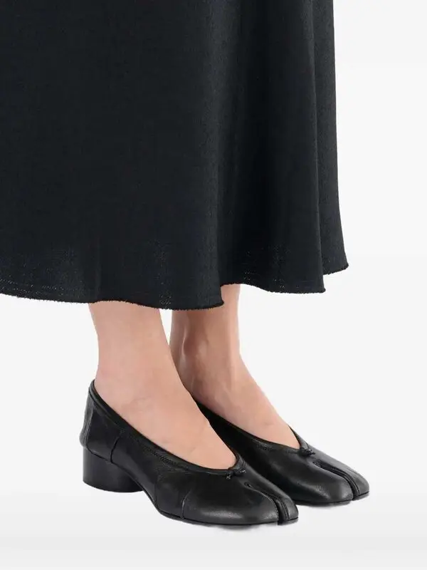 MAISON MARGIELA Tabi Pumps - Black