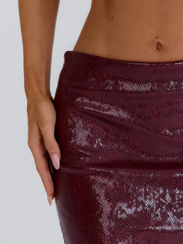 OUTCAST Jameela Midi Skirt Burgundy