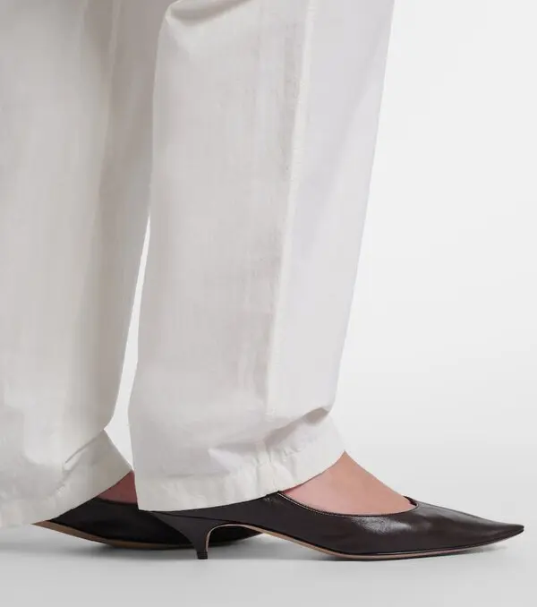 THE ROW Liisa Three Leather Pumps - Brown
