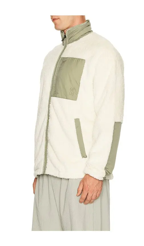 On Ascent Fleece Jacket In Cream