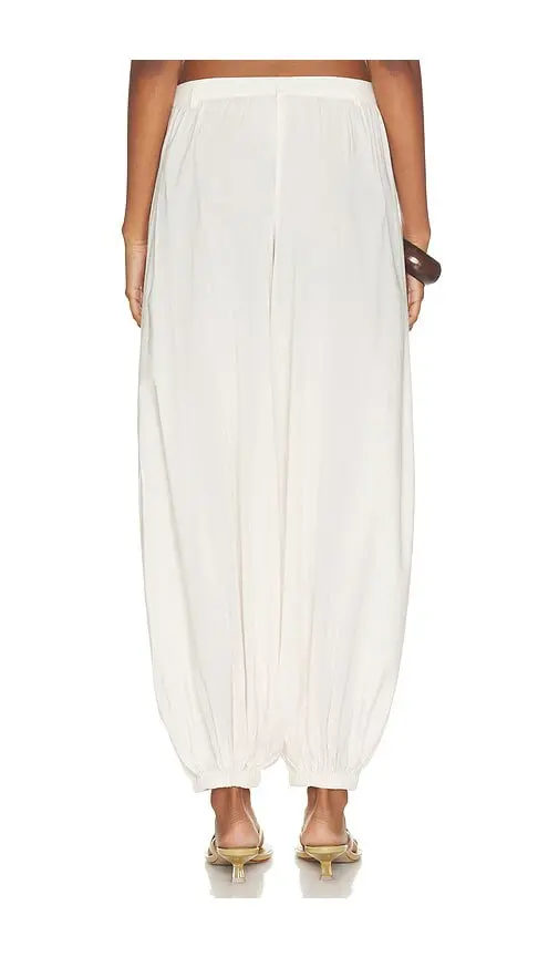 WeWoreWhat Balloon Trouser In White - Cloud
