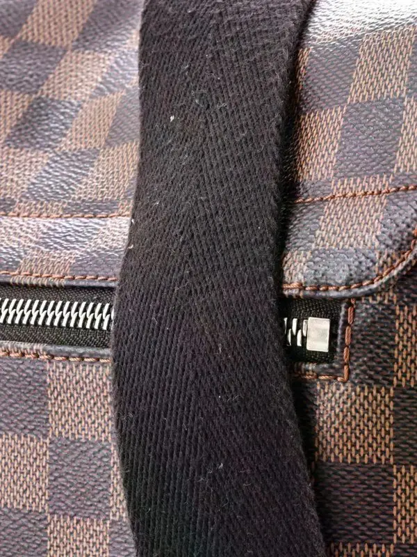 LOUIS VUITTON District Nm Messenger Bag Damier Mm Crossbody Bag