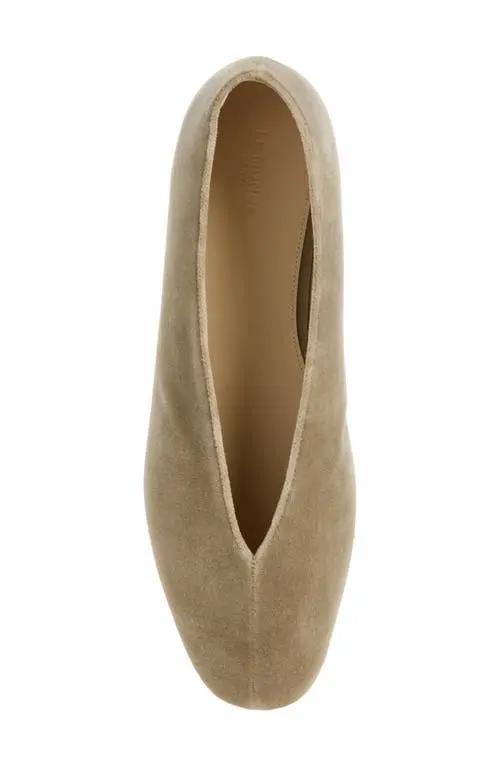 Le Monde Beryl Olympia Velveteen Slipper