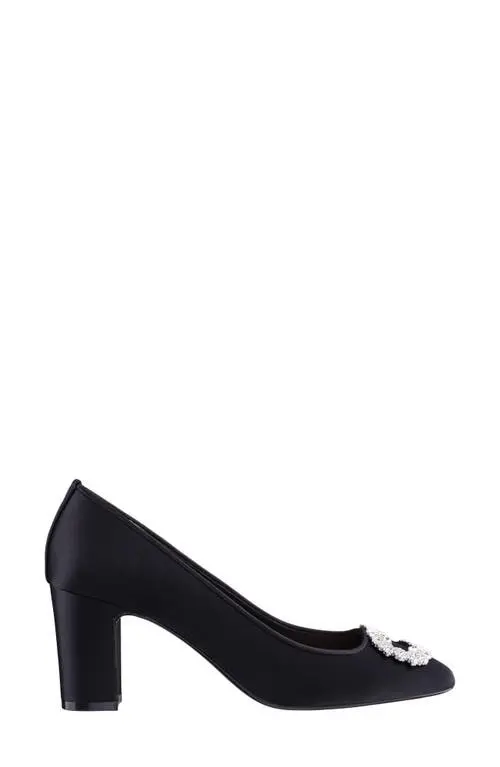 Nina Giovia Pump - Black