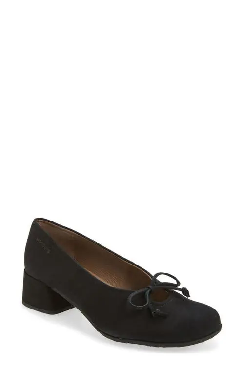 WONDERS Block Heel Pump - Black