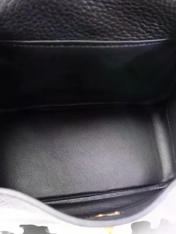 Hermès Mini Lindy Calf Leather Shoulder Bag