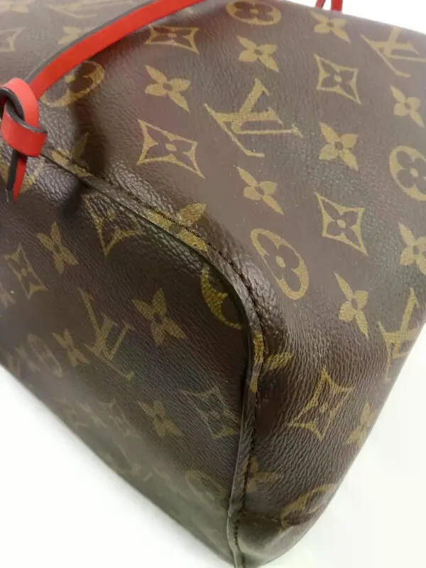 LOUIS VUITTON Neo Noe Monogram Bucket Bag