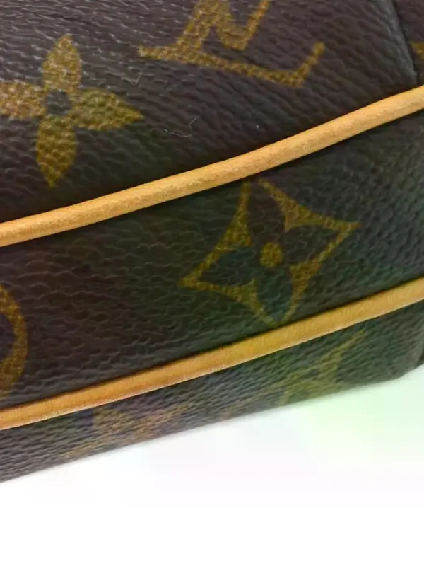 LOUIS VUITTON 2002 Pm Monogram Croissant Shoulder Bag