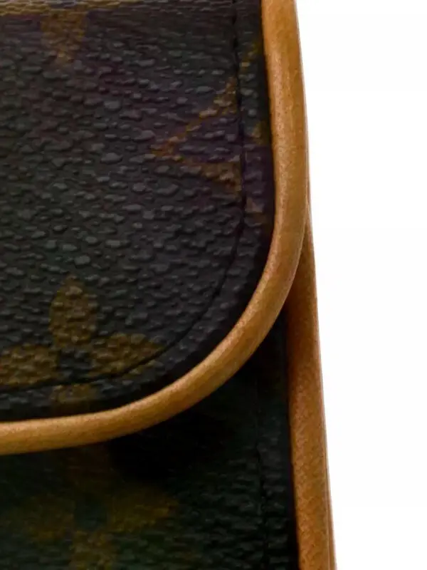 LOUIS VUITTON 2005 Monogram Pochette Florentine Belt Bag