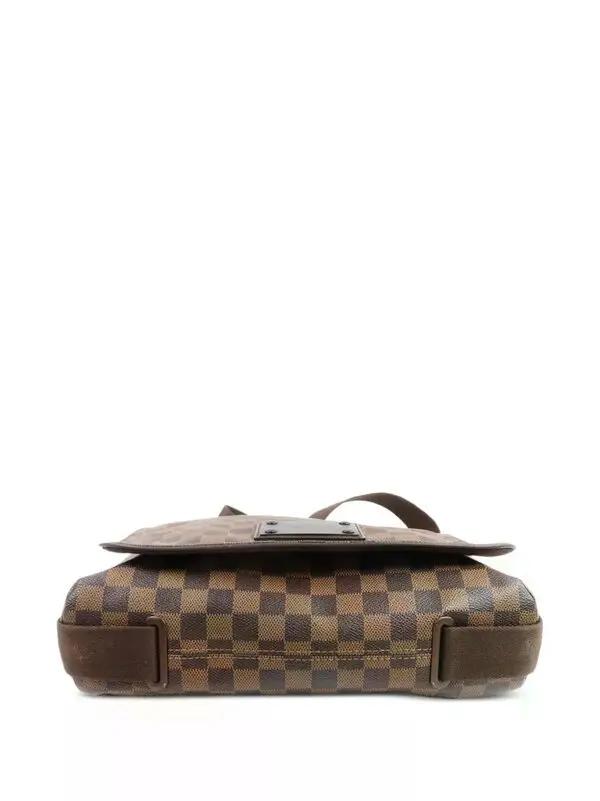 LOUIS VUITTON Mm Brooklyn Damier Ebene Canvas Messenger Bag