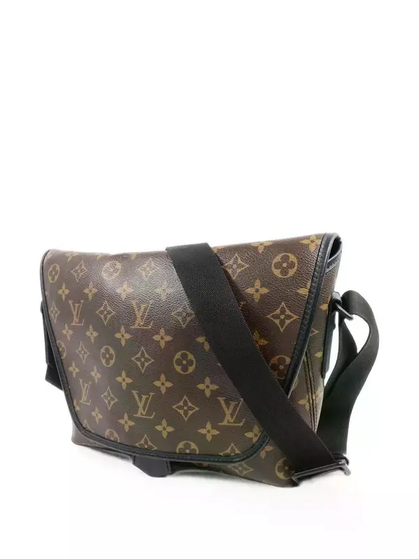LOUIS VUITTON Monogram Macassar Magnetic Messenger Bag