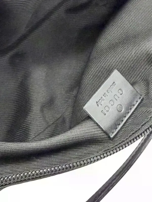 Gucci 2000-2015 Gg Canvas Boat Shoulder Bag