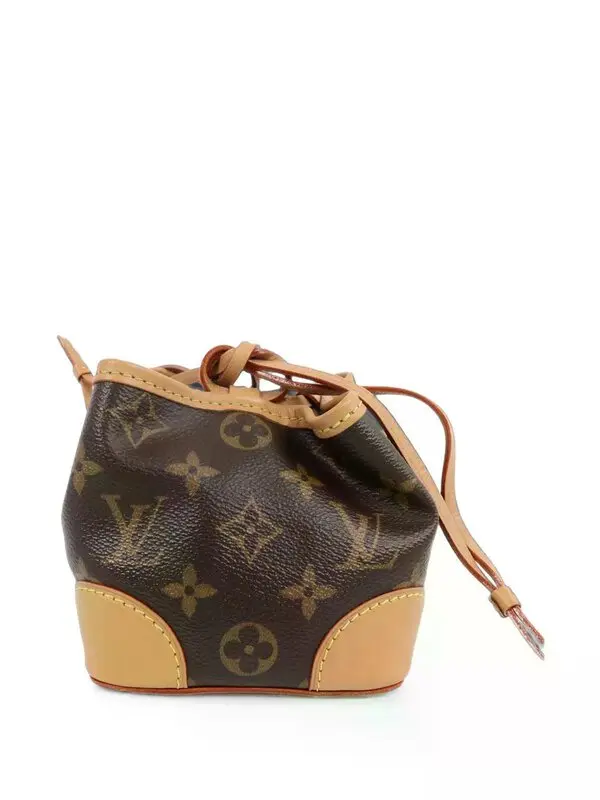 LOUIS VUITTON Noé Monogram Bucket Bag