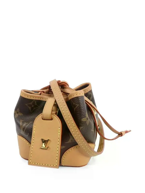 LOUIS VUITTON Noé Monogram Bucket Bag
