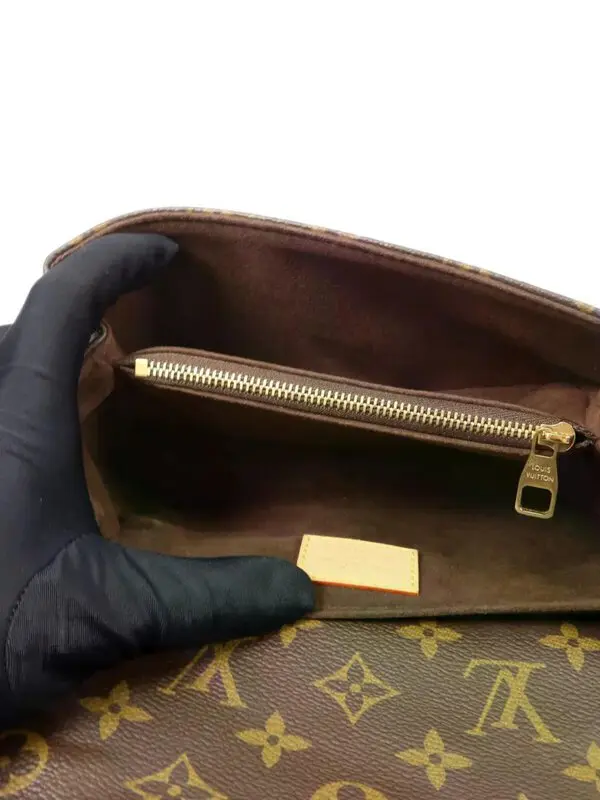 LOUIS VUITTON Pochette Métis East West Shoulder Bag