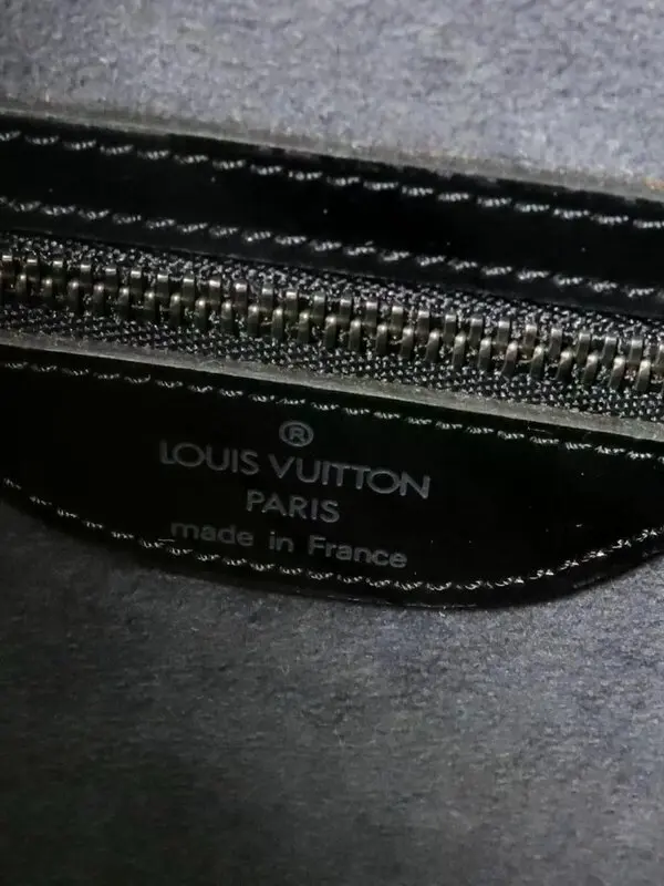 LOUIS VUITTON Verseau Epi Shoulder Bag