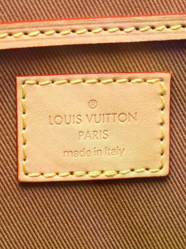 LOUIS VUITTON 1990-2000 Monogram Montsouris Pm Backpack