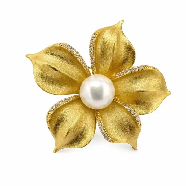 ANGEL BAROCCO Freshwater Pearl Brushed Flower Brooch & Pendant - Gold