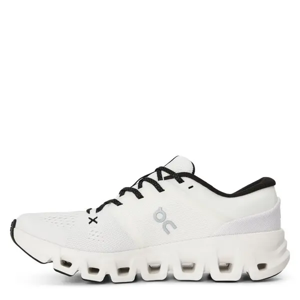 On Whiteblack Mesh Running Shoes - No