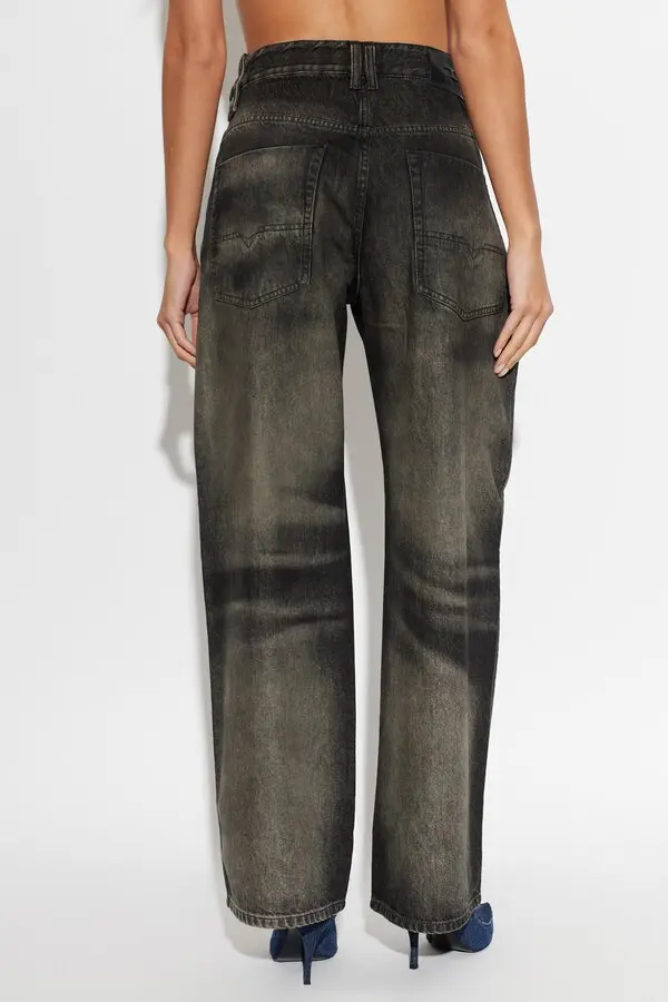 DIESEL® 1982 D-hakou-fsj2’ Jeans